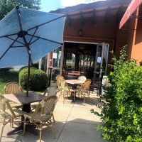 D lux Diner – Classic American Burgers & Spacious Dining in Middletown, NY